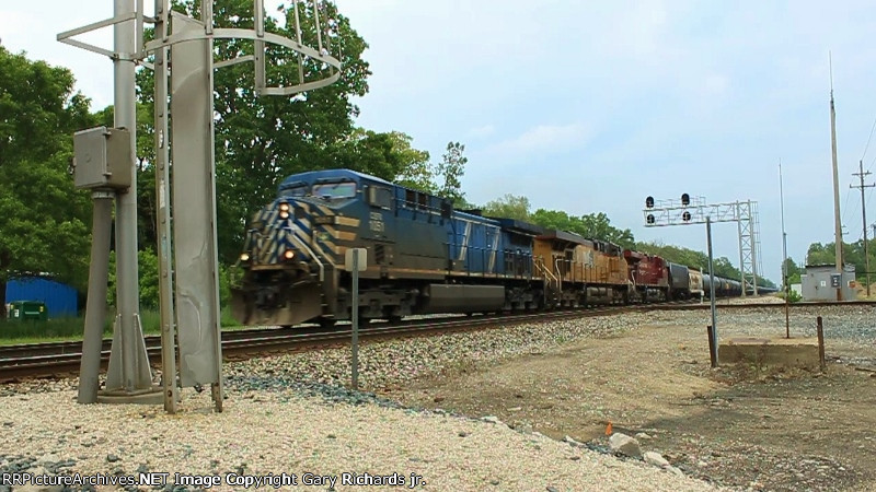 CEFX 1051, UP 5520, & CP 8763